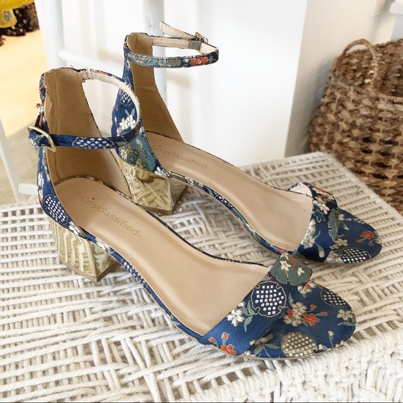 Cityclassified | Shoes | City Classified Sandals W Block Heel | Poshmark